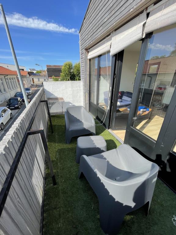 Surelevation Garage : - Rentila