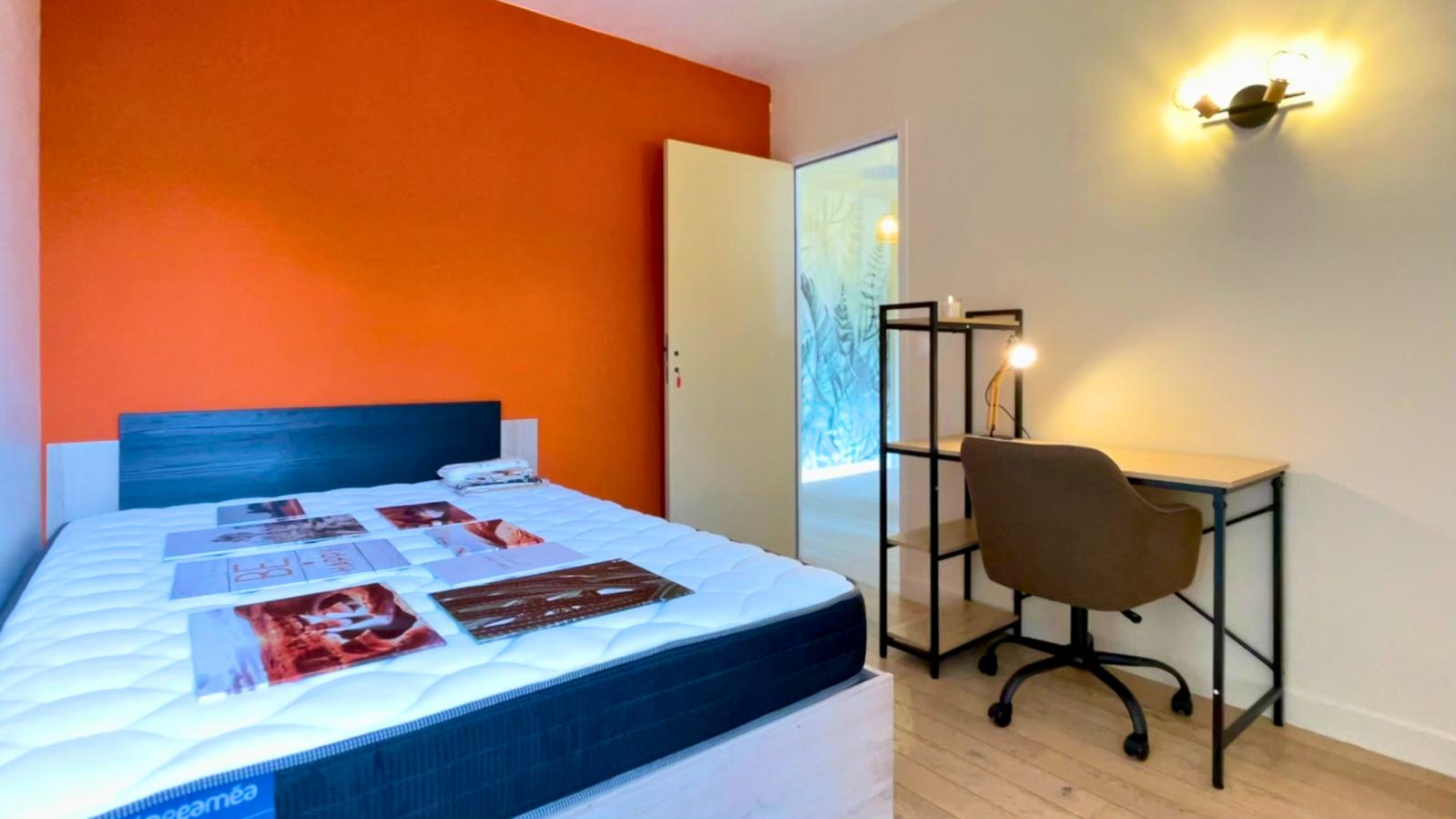 Chambre orange : 6 Résidence les Nouveaux Horizons 5 - Rentila